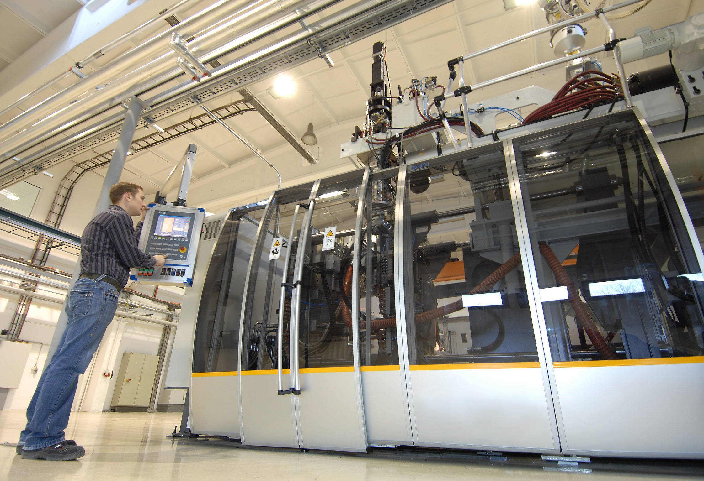 ContiTech investiert in modernste Blasformtechnik, ContiTech ...